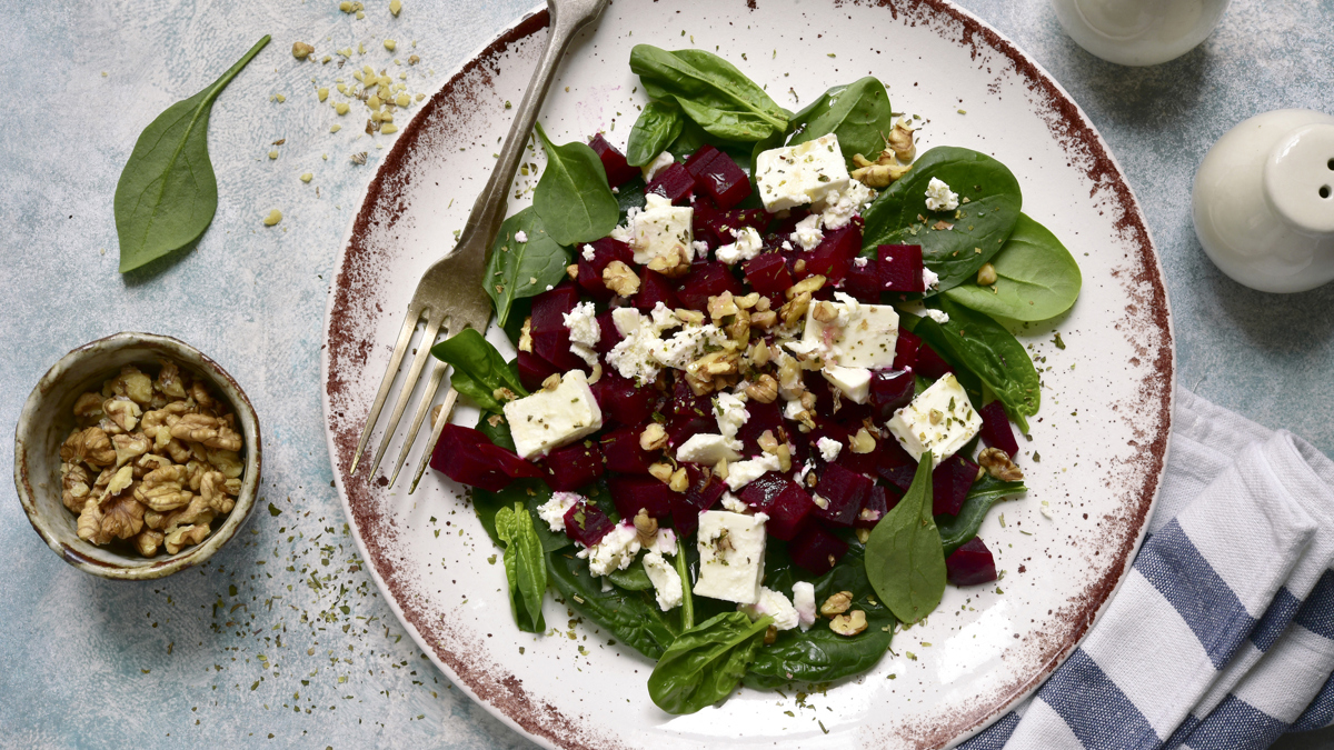 Salade de betteraves, de feta et de pomme verte | Cuisinez | Télé-Québec
