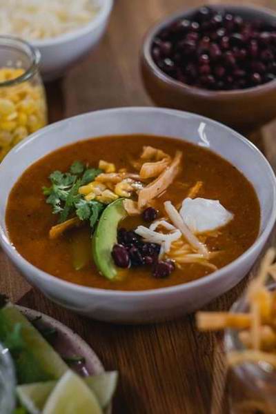 Soupe repas mexicaine à garnir | Cuisinez | Télé-Québec